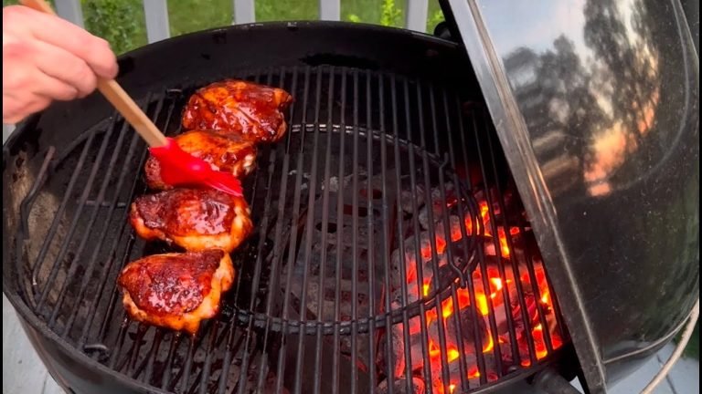 How to Cook Chicken on Charcoal Grill: Ultimate Flavor Guide - KitchenAbly