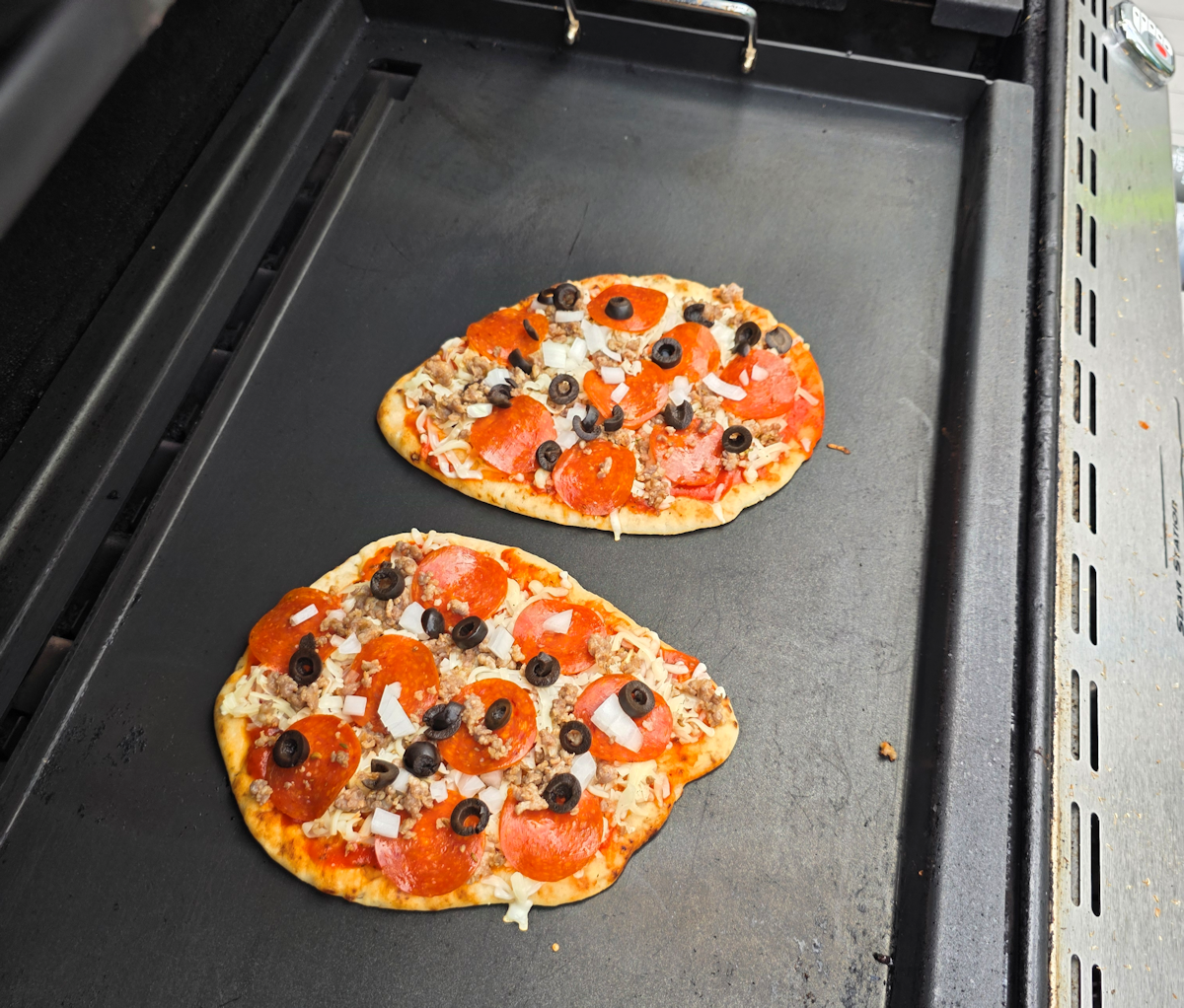How to Cook Naan on a Grill Pizza Stone: Perfect Crispy Recipe ...