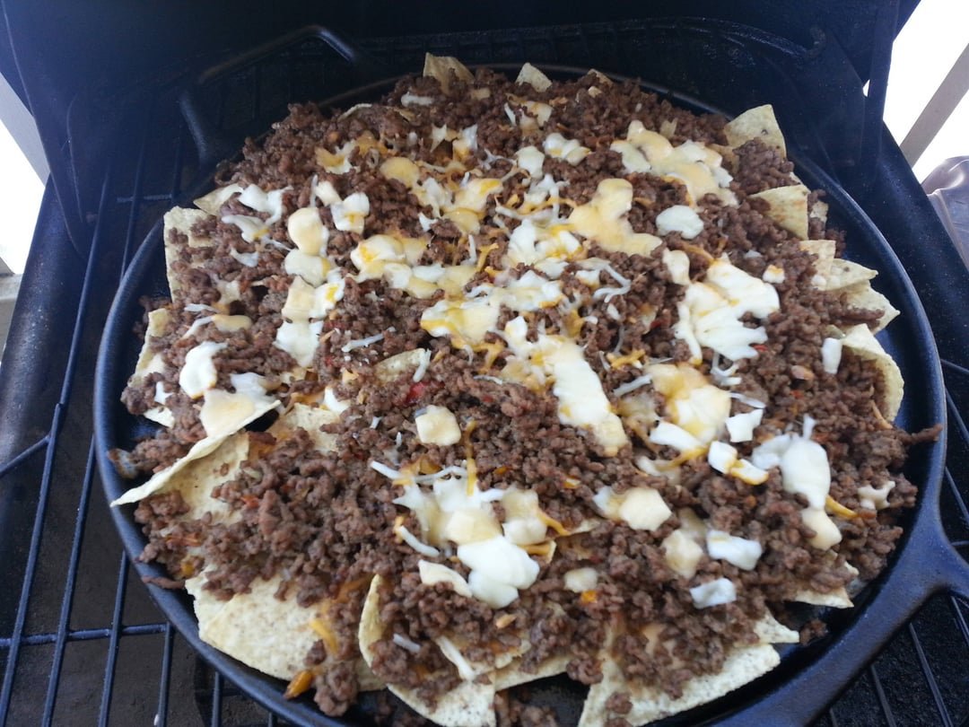 How to Cook Nachos in Cast Iron Skillet on Grill: Ultimate Guide ...