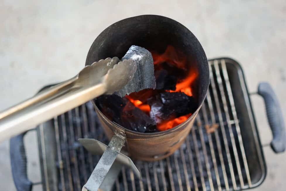 How to Light Charcoal With Bbq Fan: Quick & Easy Guide - KitchenAbly