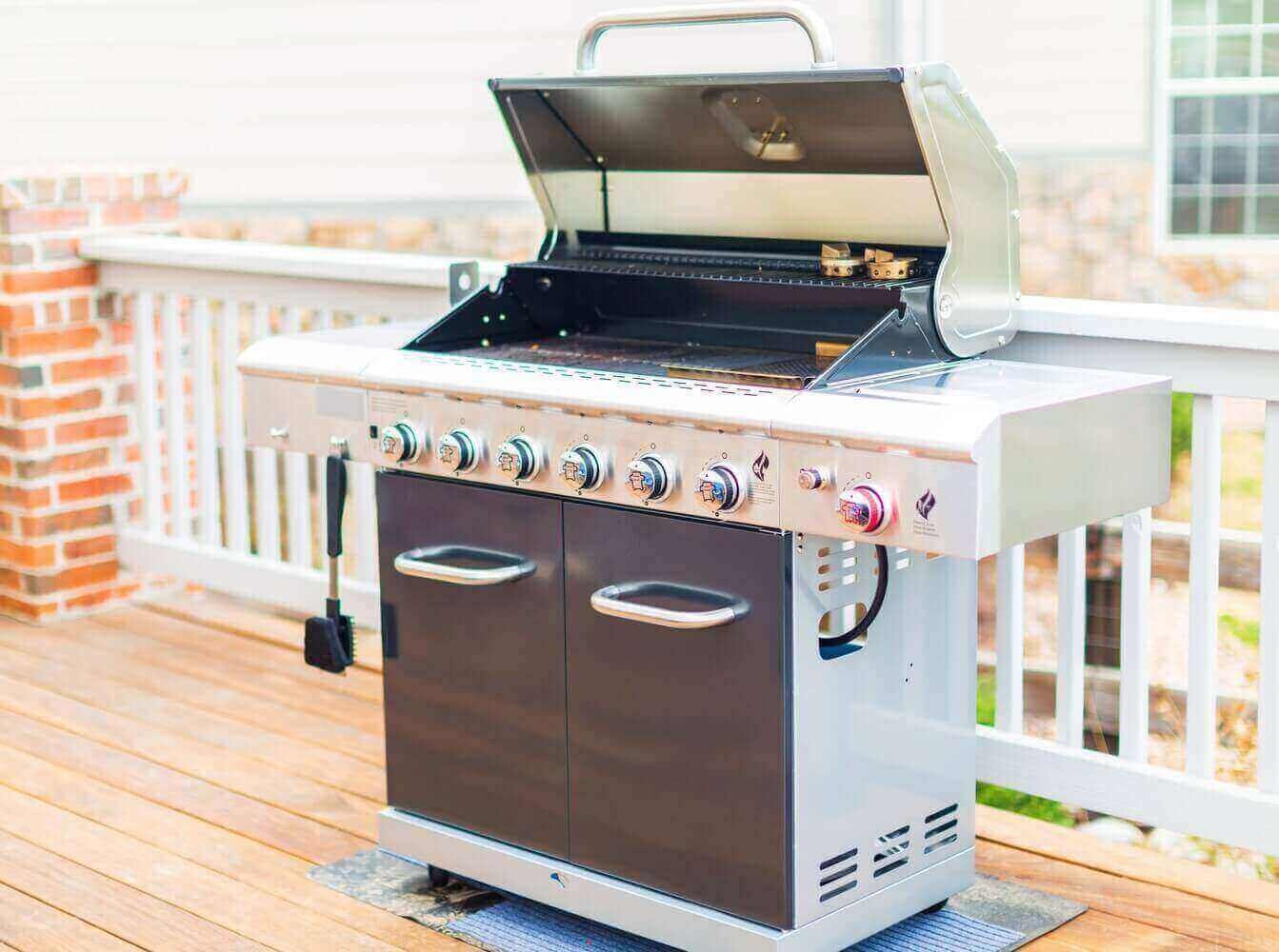 How to Preheat Gas Grill: Master Perfect Grilling Every Time - KitchenAbly