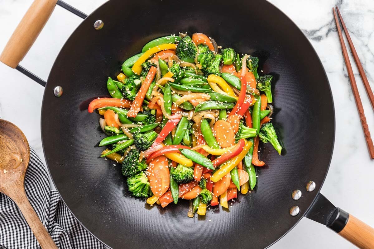 How to Prepare Stir Fry in Cast Iron Wok: Quick & Delicious Guide ...