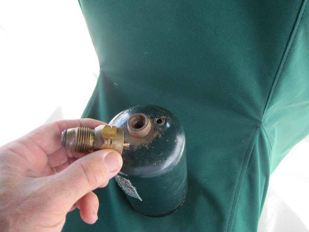 How to Refill Small Propane Tanks for Camping Grills: Easy Guide ...