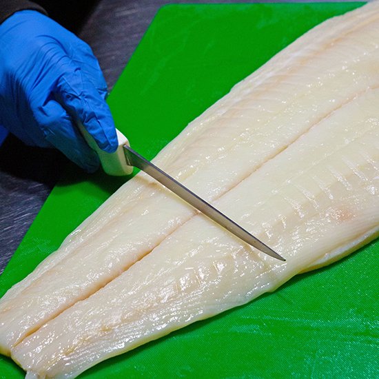 How to Slice Fish Fillets Safely: Expert Tips for Perfect Cuts ...